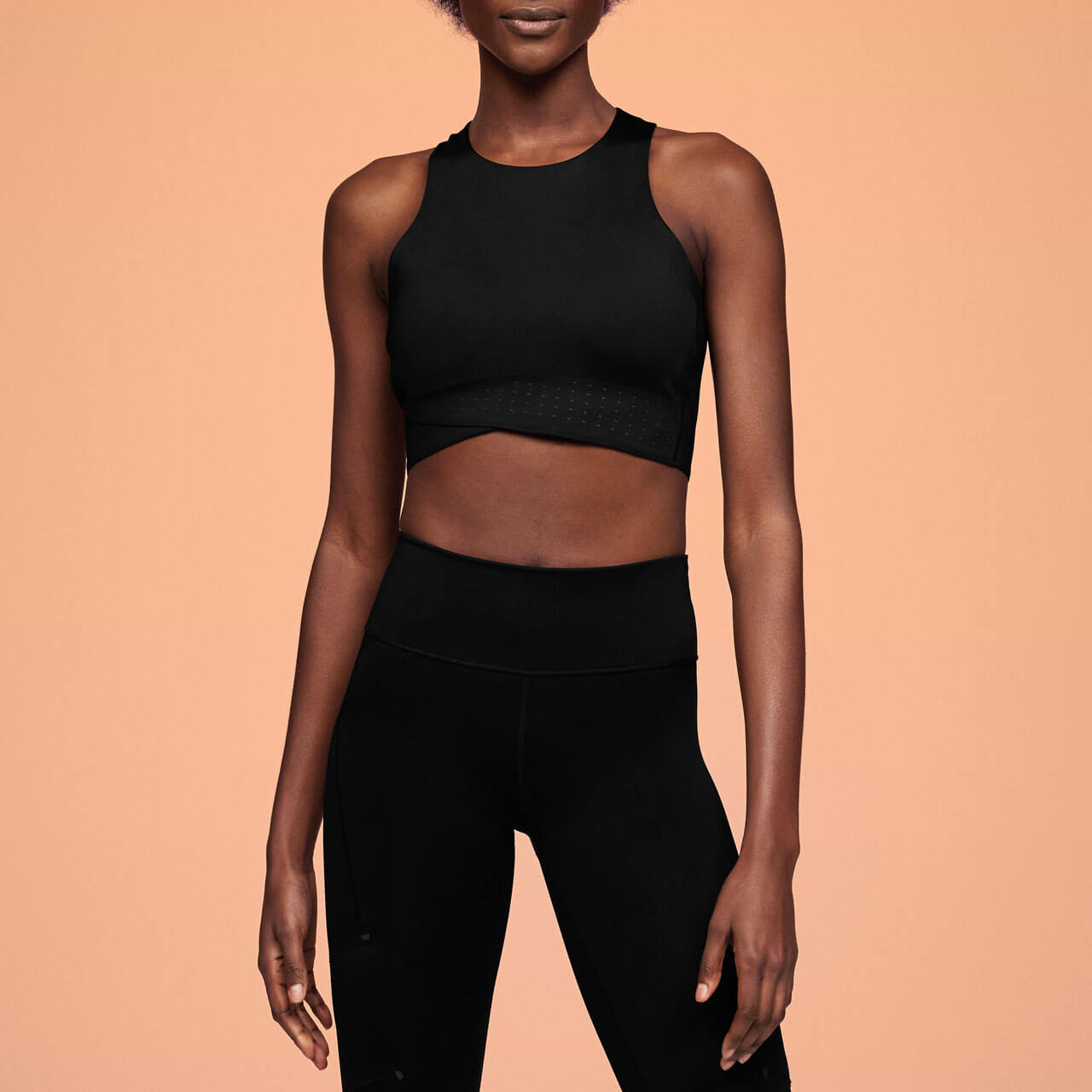 Top sportowy ON RUNNING RACE CROP 45930 - Sklep turystyczny Sewel.pl